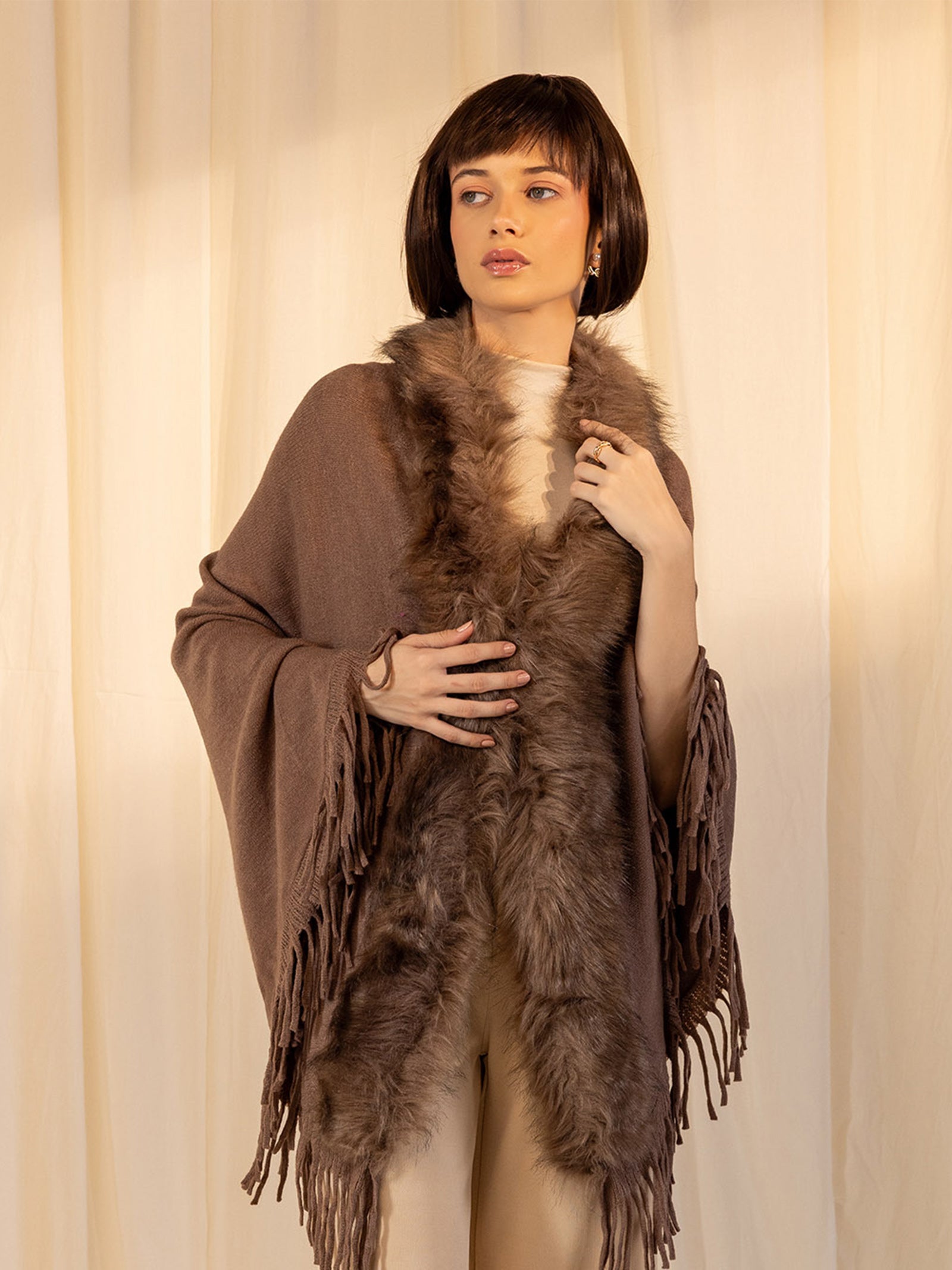 Woollen Fur Cape - Bournvita